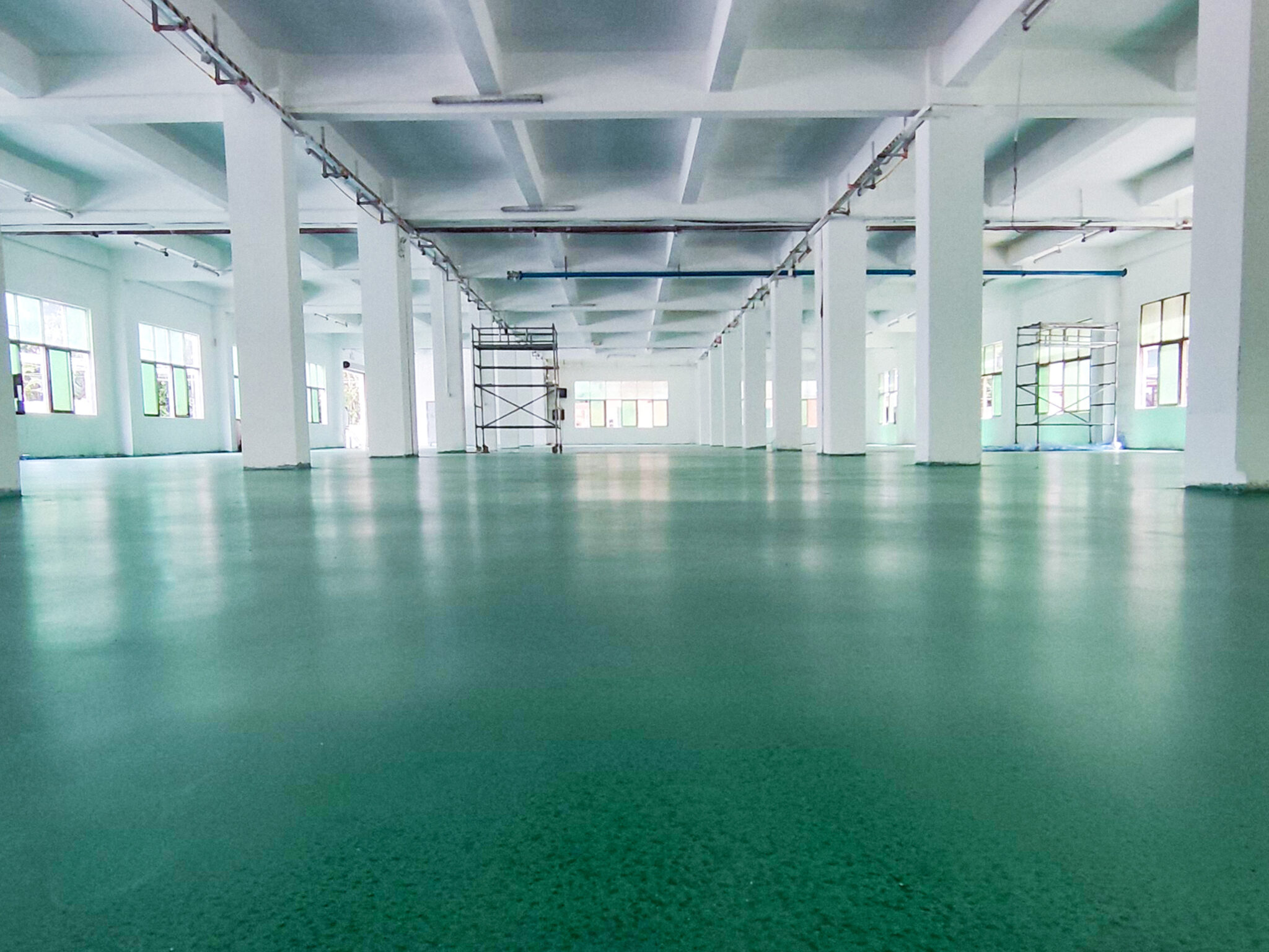 Liquid vs Dry Shake Floor Hardener: Which is Best for Your Project ...